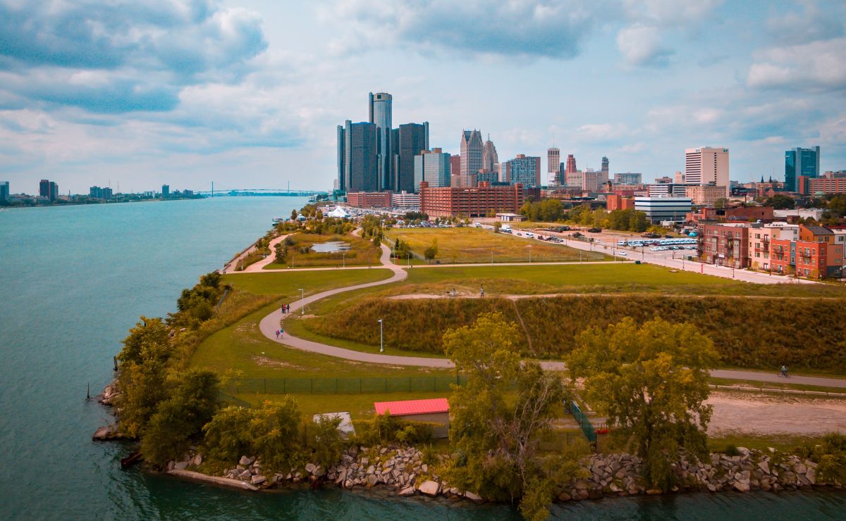 FCA está contratando a 4,100 residentes de Detroit para su nuevo ...