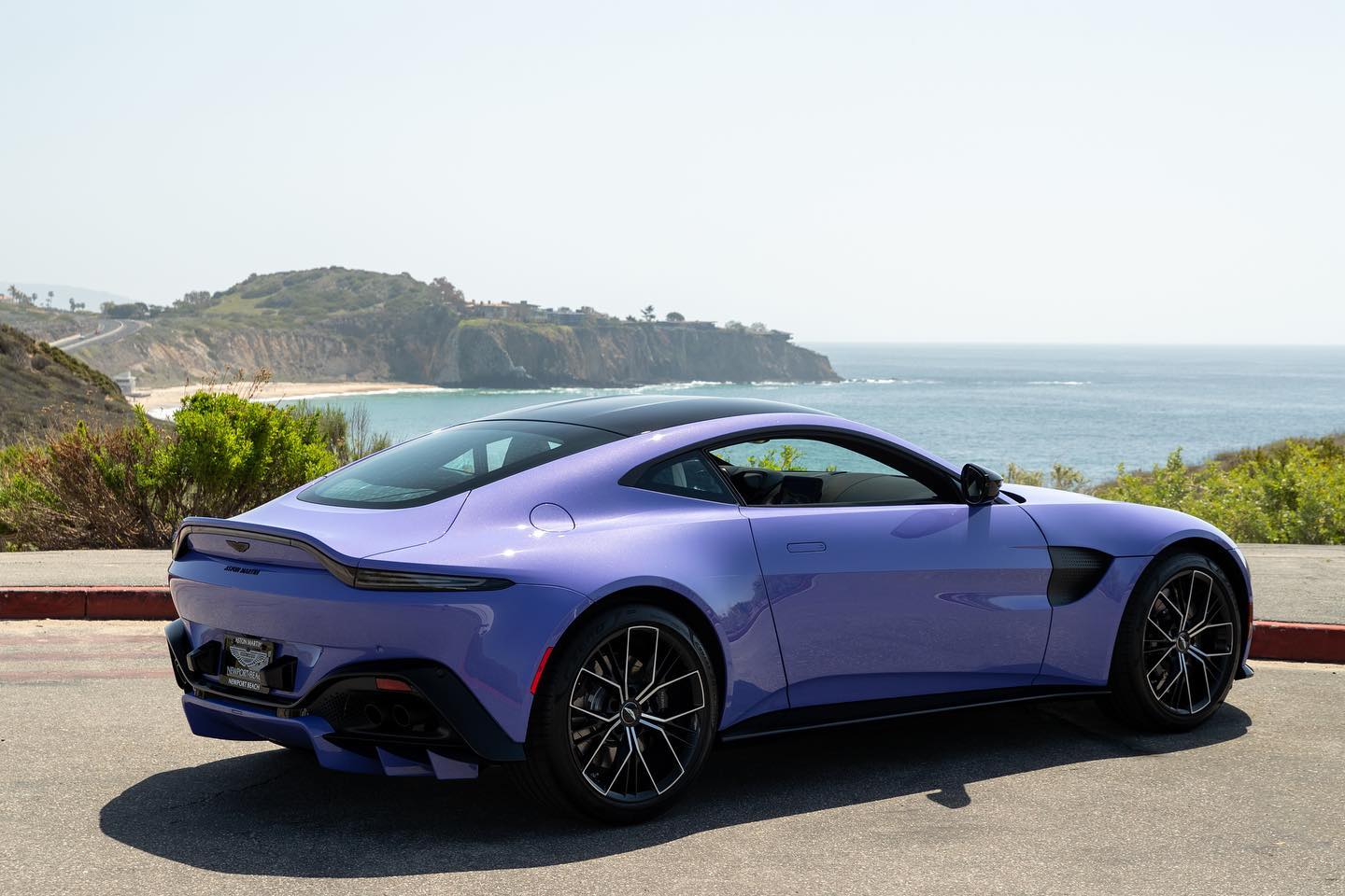 The Pastel Collection', la nueva apuesta de color en los autos de Aston ...