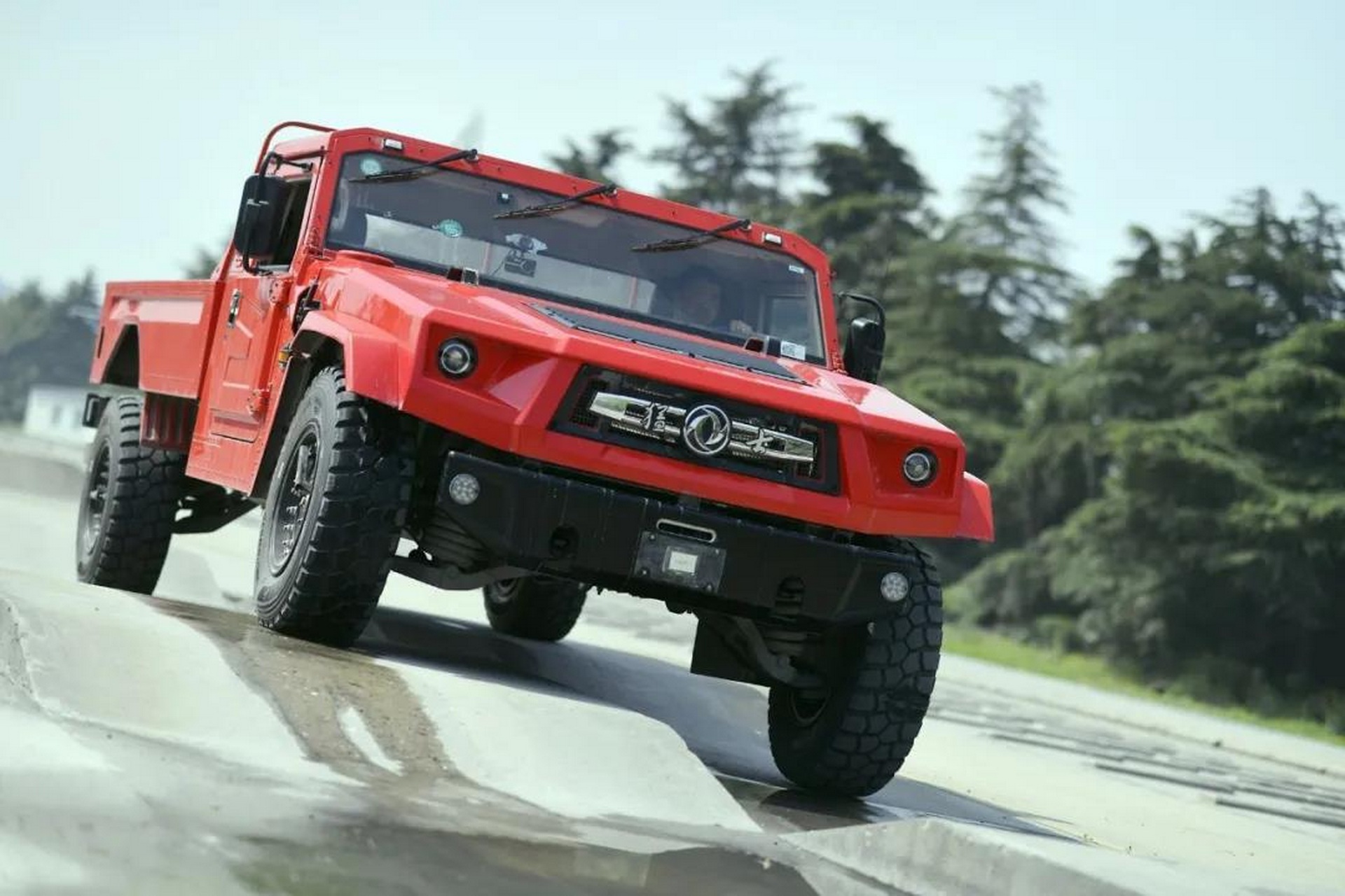 Dongfeng Warrior M50, el Hummer H1 chino todoterreno que luce como un ...