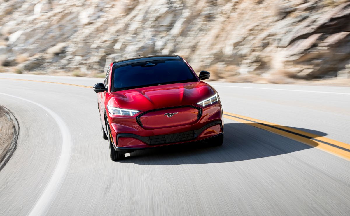 Ford priorizará el Mustang Mach-E y retrasará el Ford Explorer y el ...