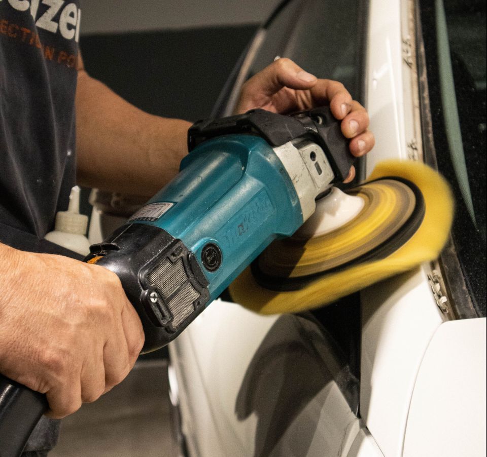 Qué es buffing el auto y cuál es la diferencia entre encerar y pulir ...