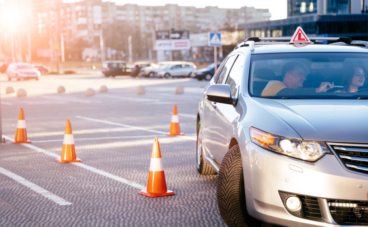 Aprende cómo tomar el examen escrito para tu licencia de conducir en ...
