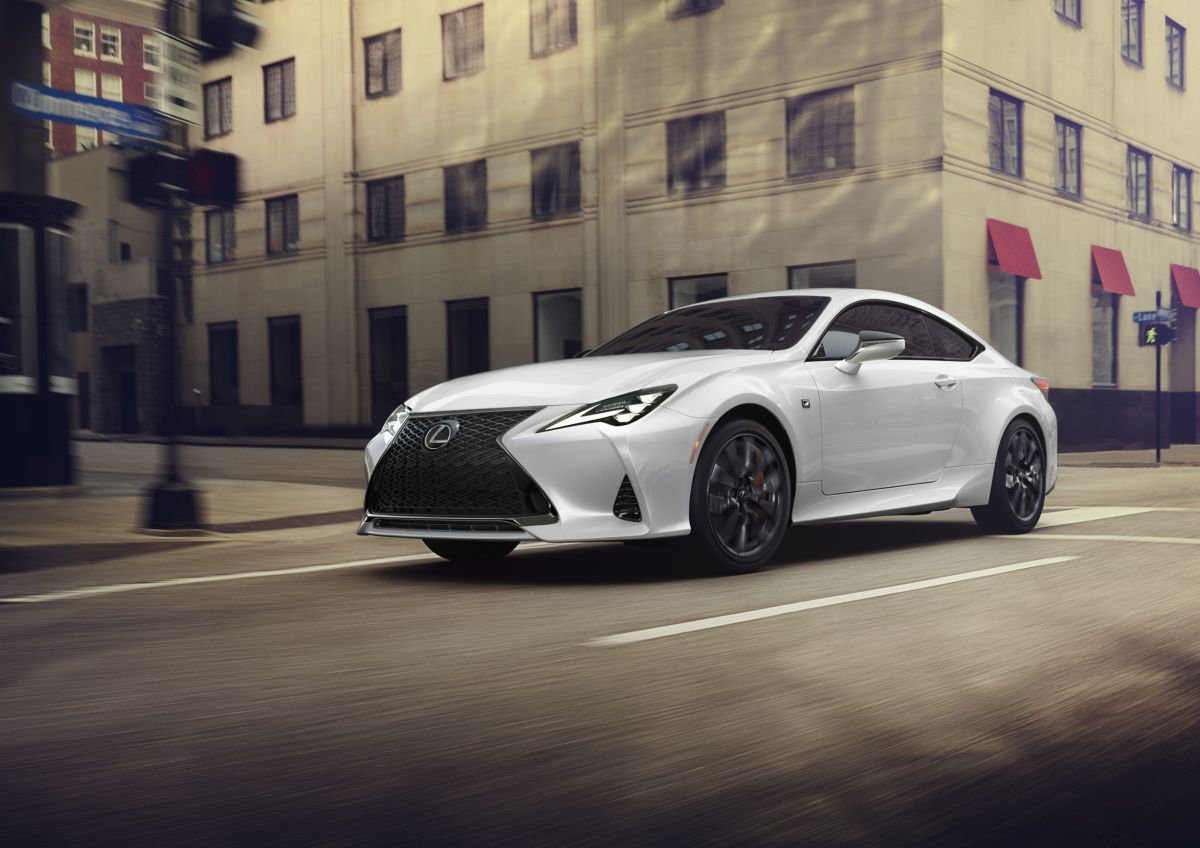 Lexus admite que a sus clientes no les gustan sus parrillas grandes ...