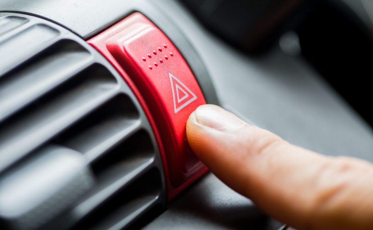 Tesla va a implementar un nuevo sistema de advertencia de peligros para ...