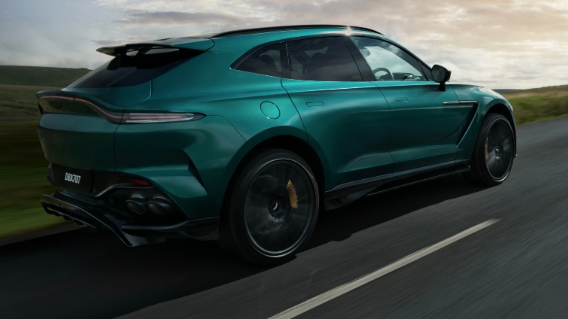 Aston Martin DBX 707: el superdeportivo va de 0 a 60 mph en 3.1 ...