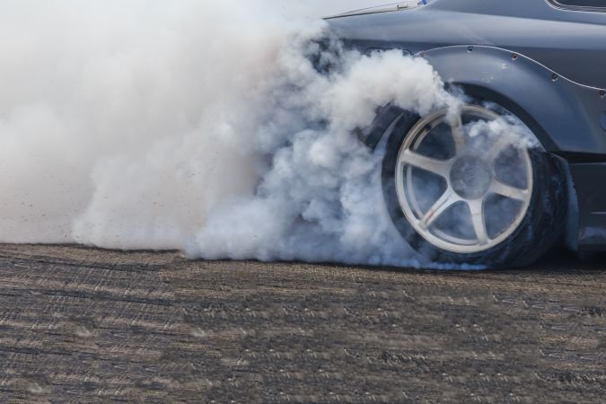 Cómo quemar llantas con los autos - Siempre Auto