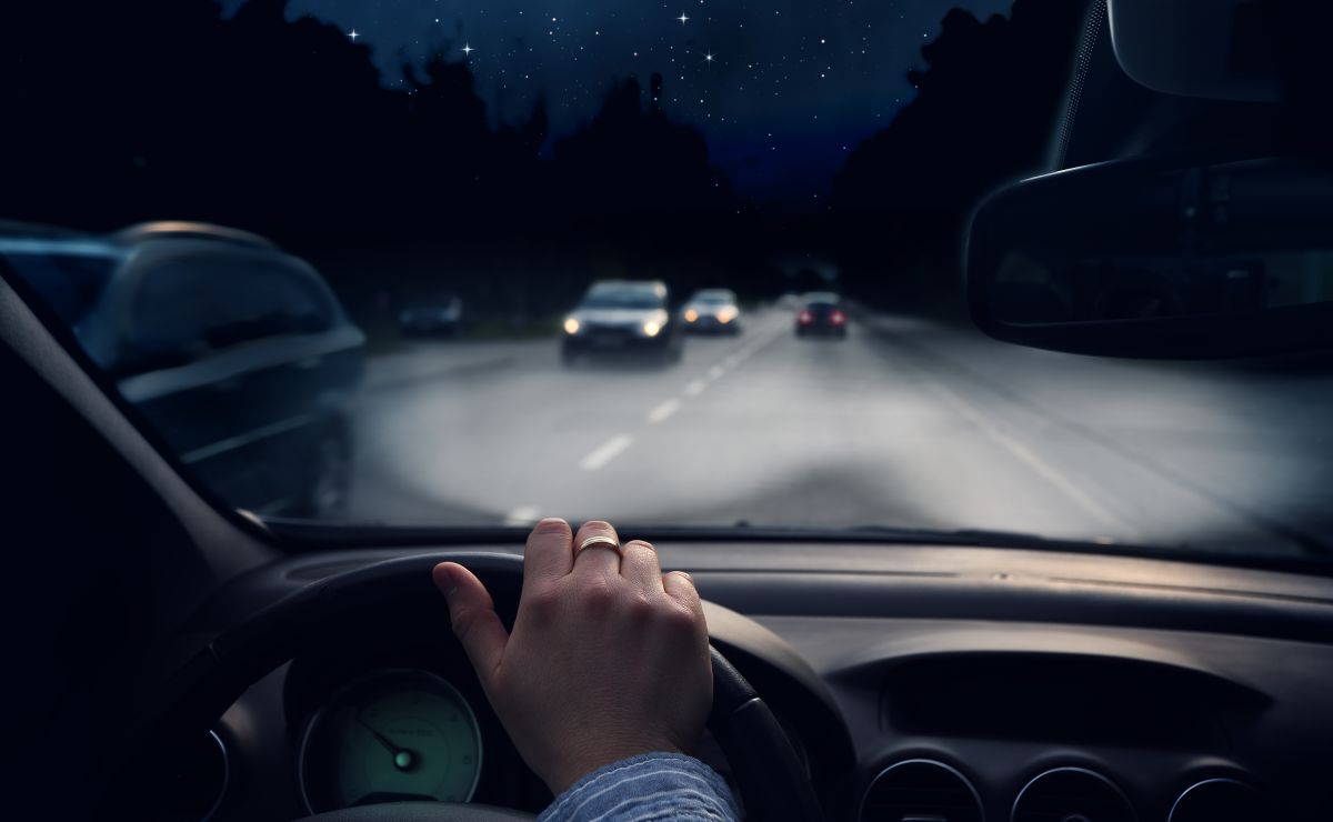Por qué las luces de mi carro se prenden y apagan - Siempre Auto