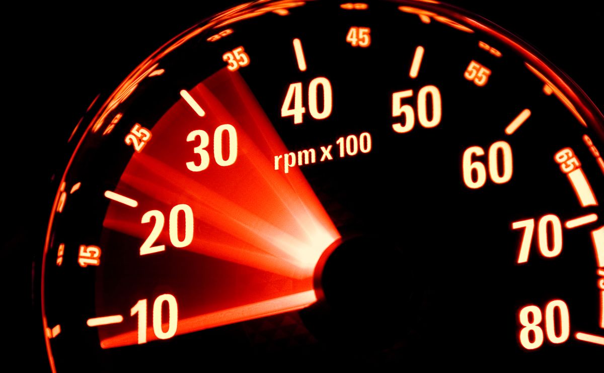 Por qué las revoluciones del carro suben y bajan: causas de RPM ...