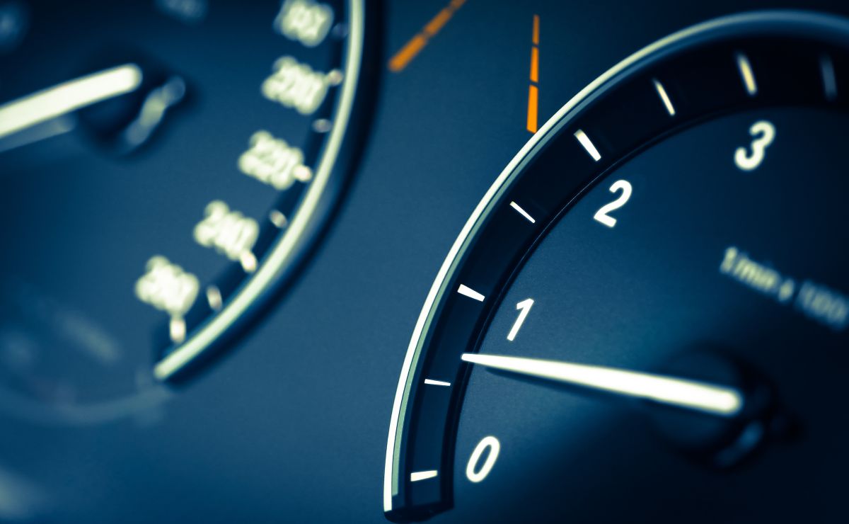 Qué es el tacómetro de un auto y para qué sirve - Siempre Auto