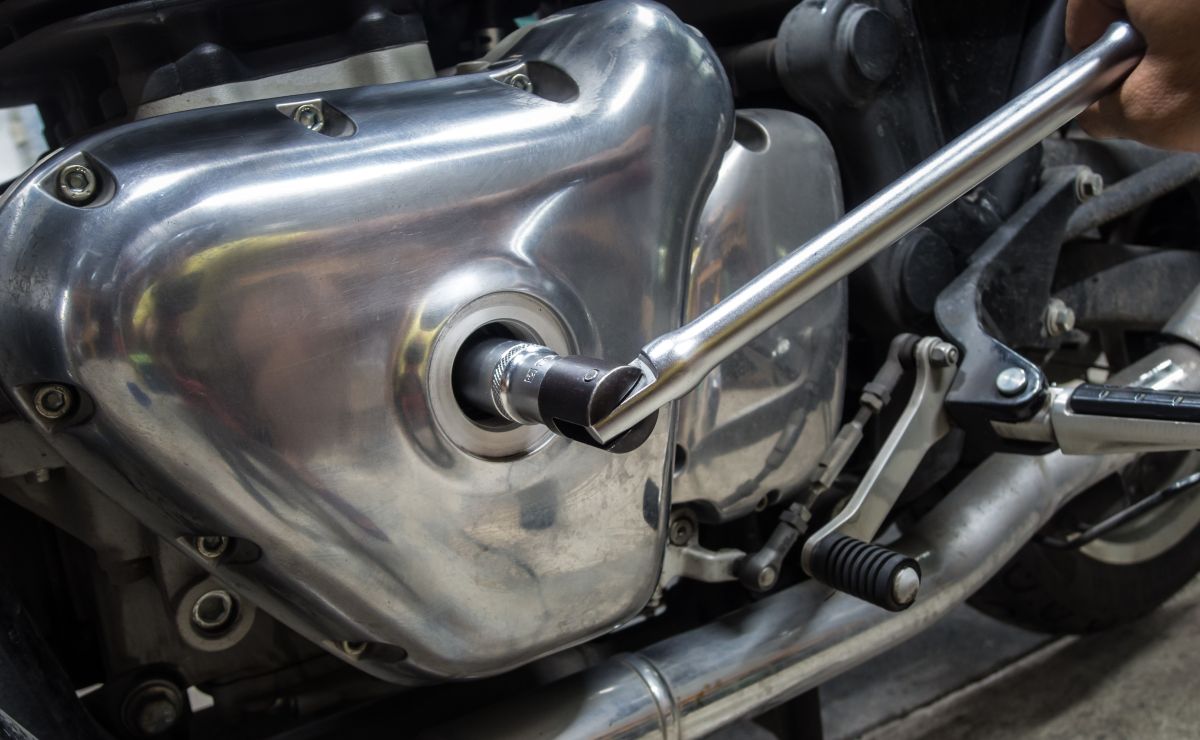 Cómo usar una barra rompedora en tu carro - Siempre Auto