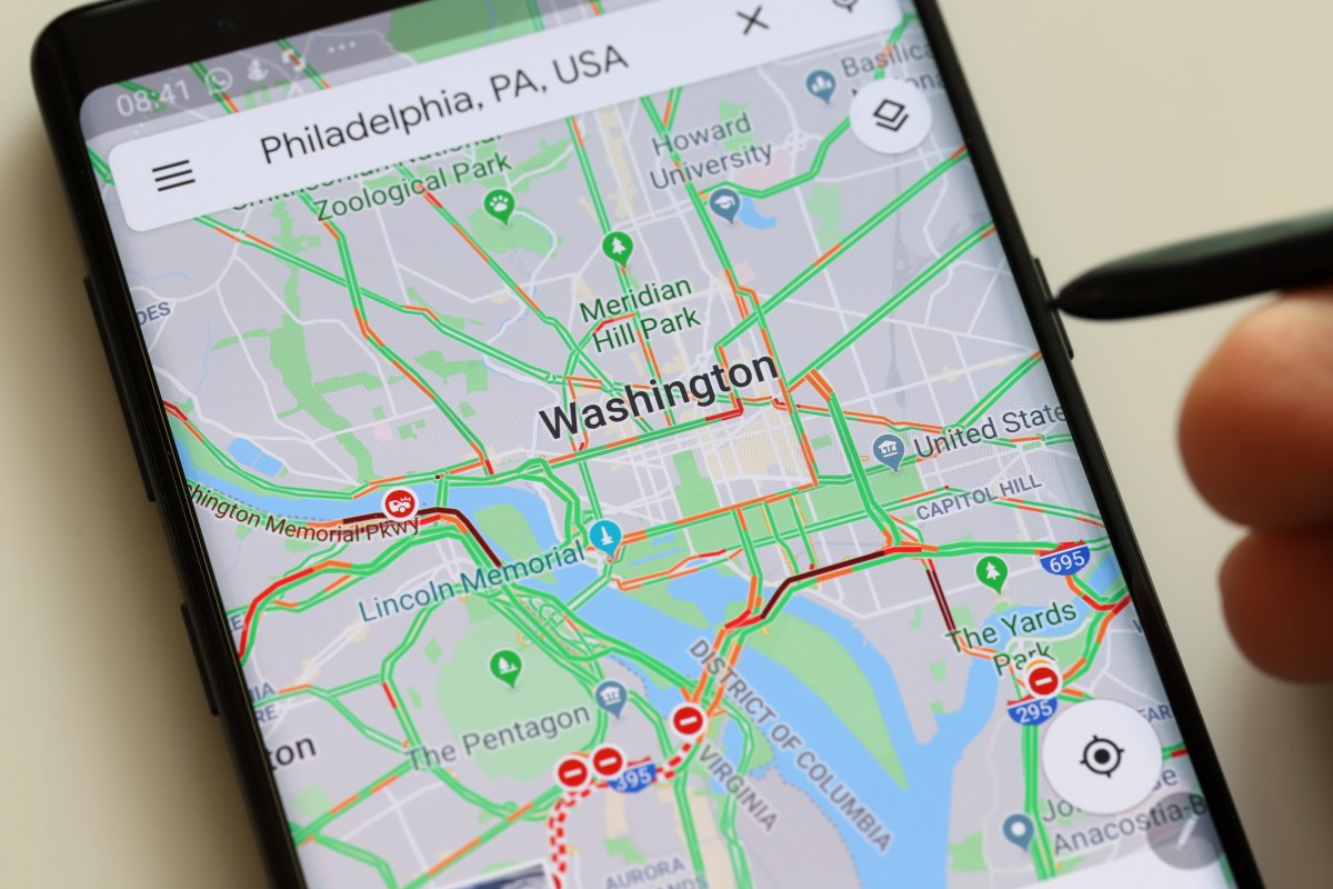 Cómo saber si hay estacionamiento disponible con Google Maps - Siempre Auto