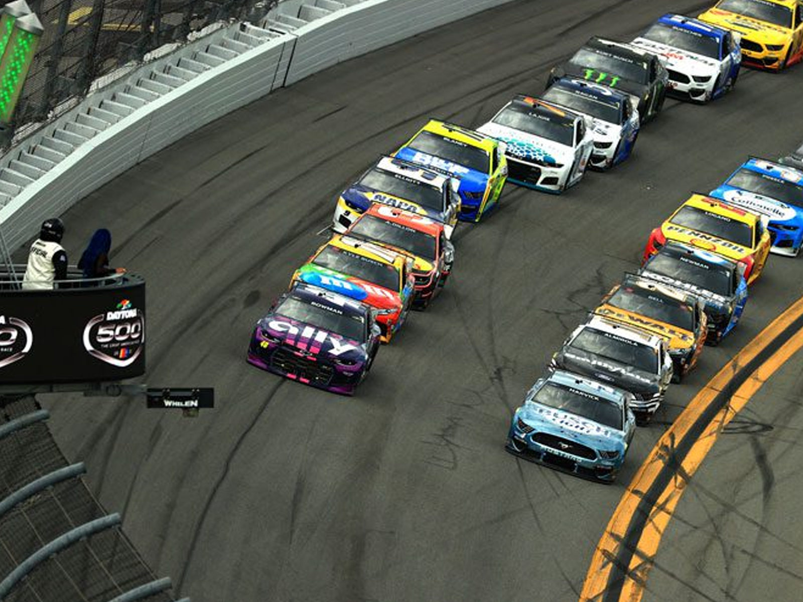 ¿Qué tipos de autos corren en Nascar? ¿Cómo funciona la competición ...