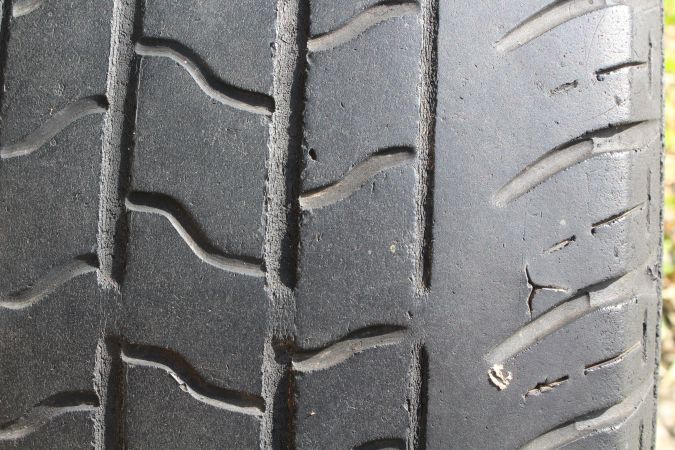 Tipos de desgaste de neumáticos y sus causas - Siempre Auto