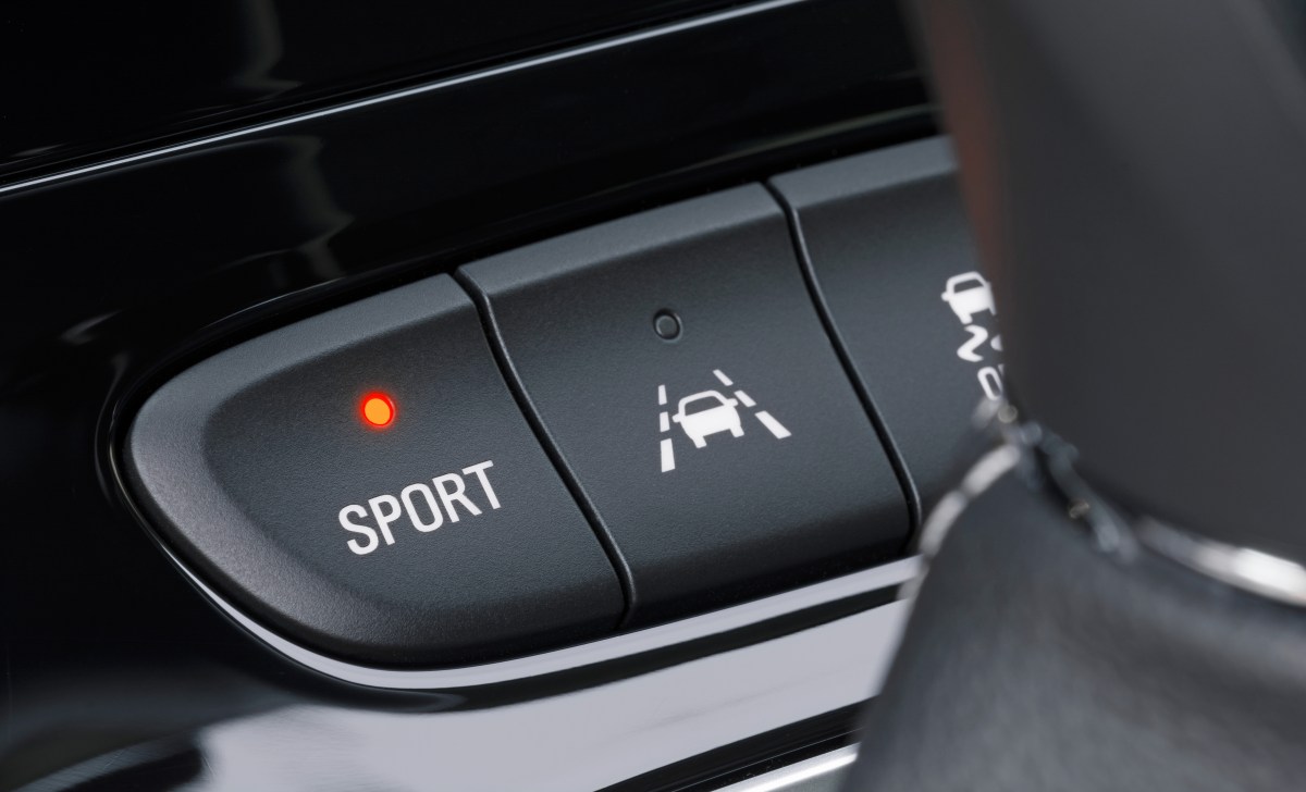 Cuándo usar el modo Sport en tu auto - Siempre Auto