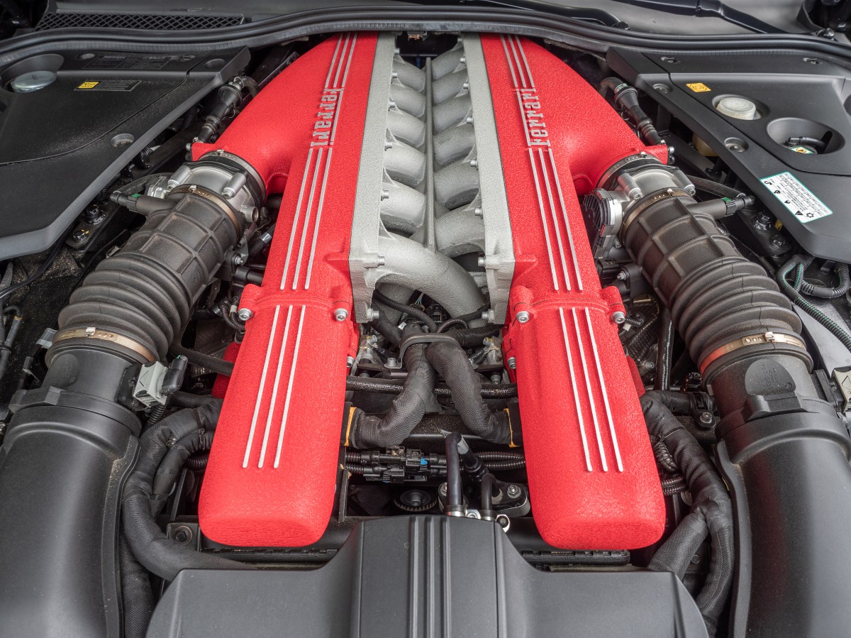 El motor que tiene contados sus días: El V12 - Siempre Auto