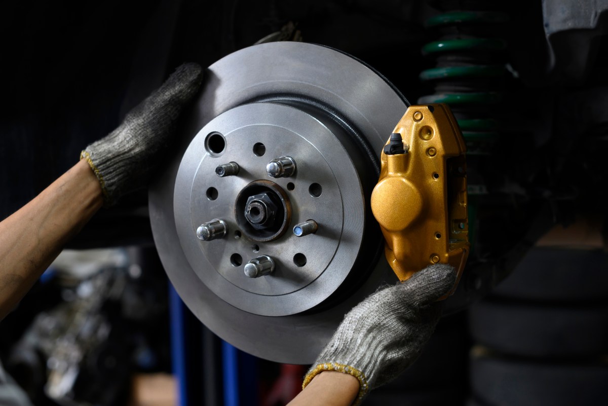 Cómo pintar los calipers de los frenos - Siempre Auto