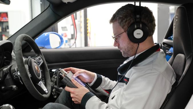 Conoce a SAM, el módulo acústico que evalúa los sonidos de Porsche ...