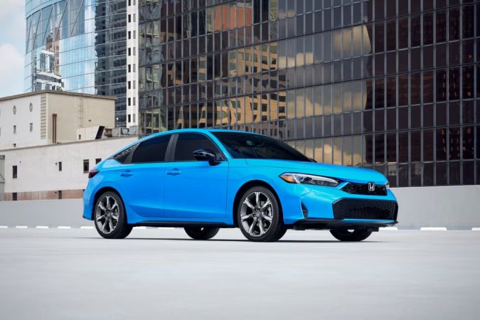 Honda Civic Hatchback Hybrid 2025: el rival que el Prius no esperaba - Siempre Auto