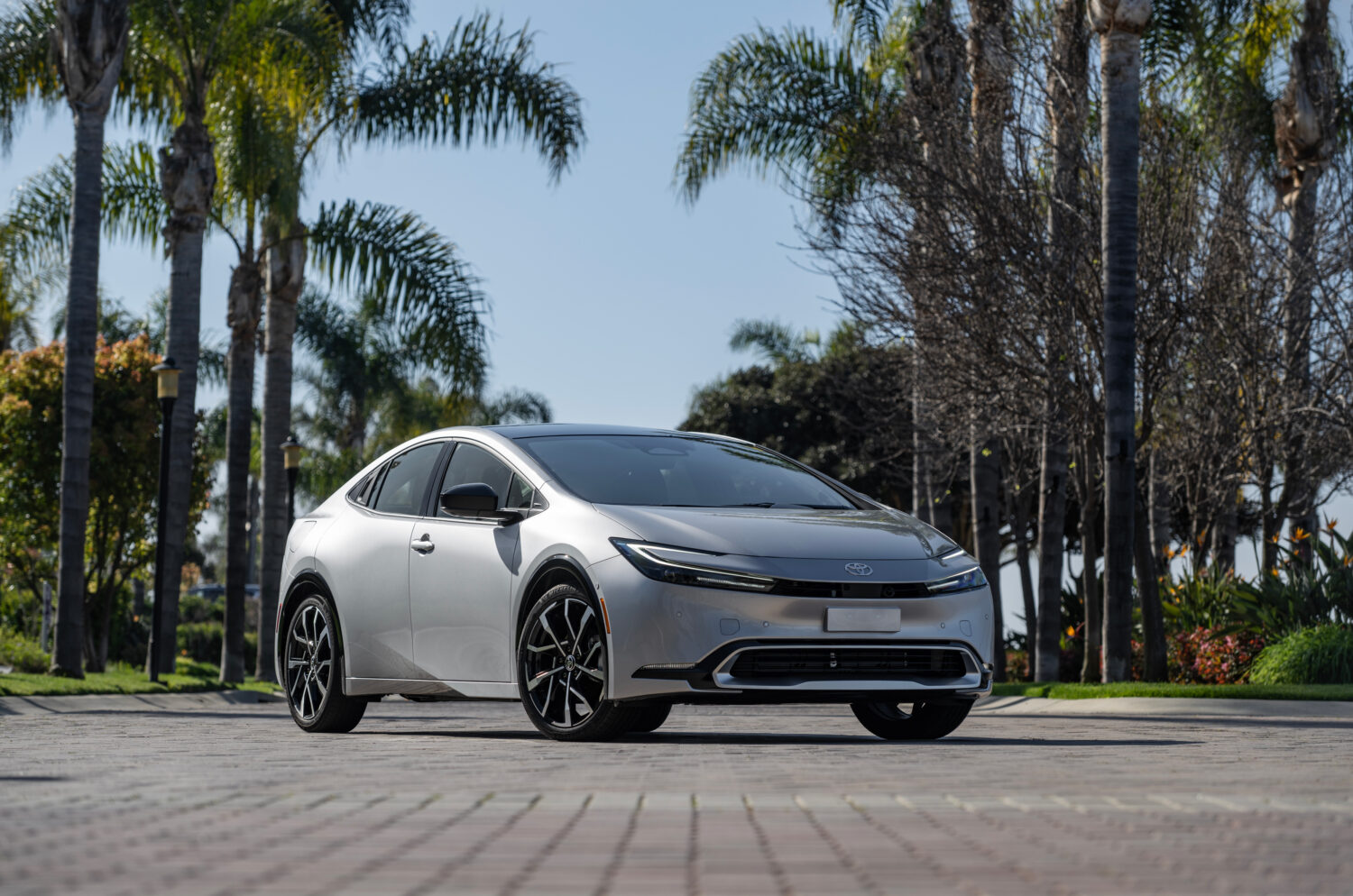 Toyota renueva su híbrido estrella: el Prius PHEV 2025 - Siempre Auto