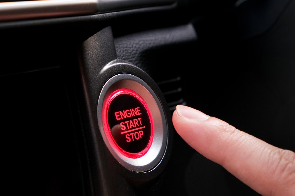 Qué pasa si apagas tu auto en marcha - Siempre Auto