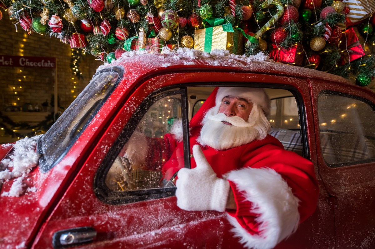 Desde pick-up hasta deportivos, autos que usa Santa Claus - Siempre Auto