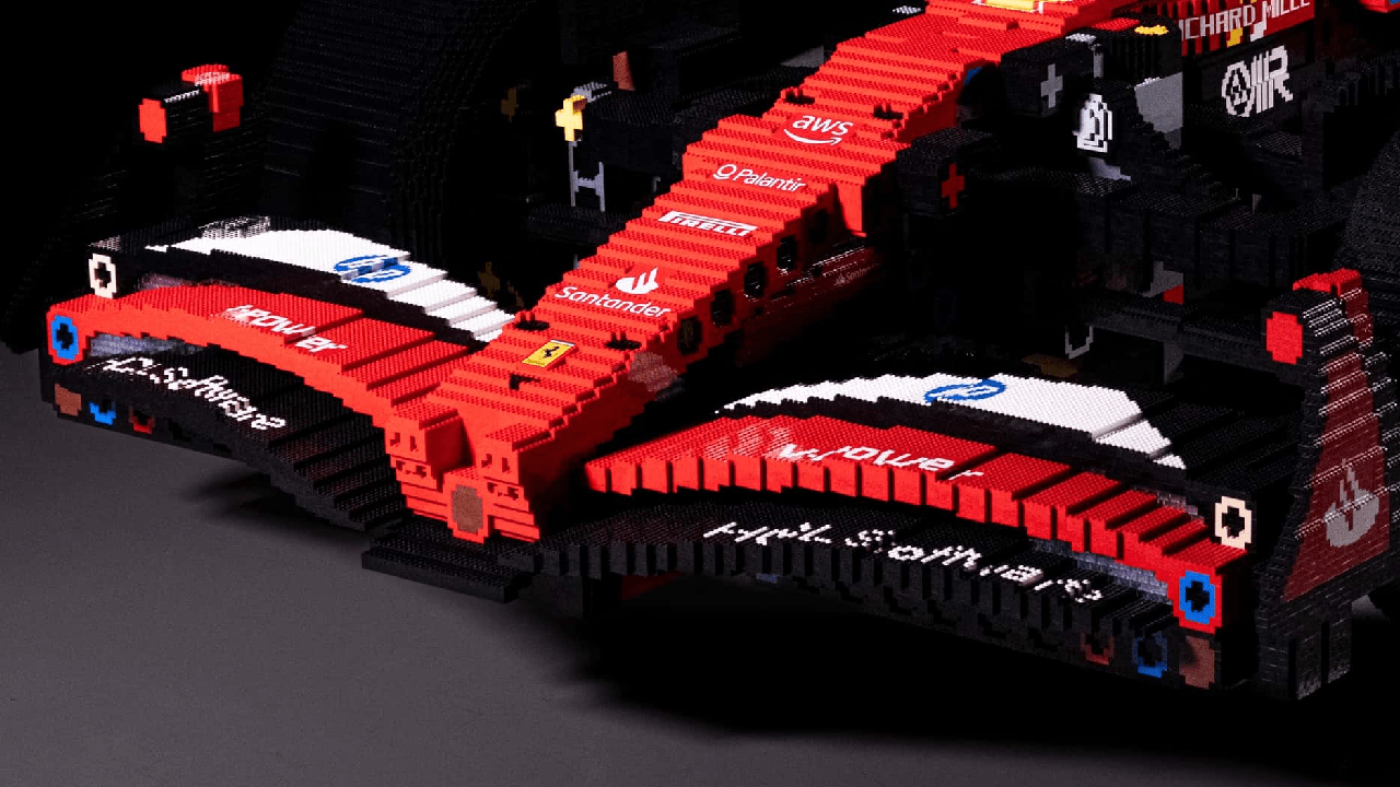 Lego lanza set del F1 de Ferrari y lo celebran a escala real - Siempre Auto