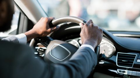 Posición de las manos en el volante: técnicas seguras para cada maniobra - Siempre Auto