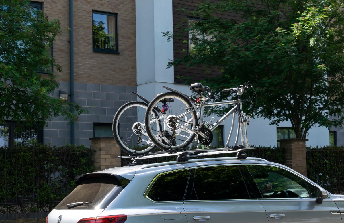 Normas para transportar equipos deportivos en el techo - Siempre Auto