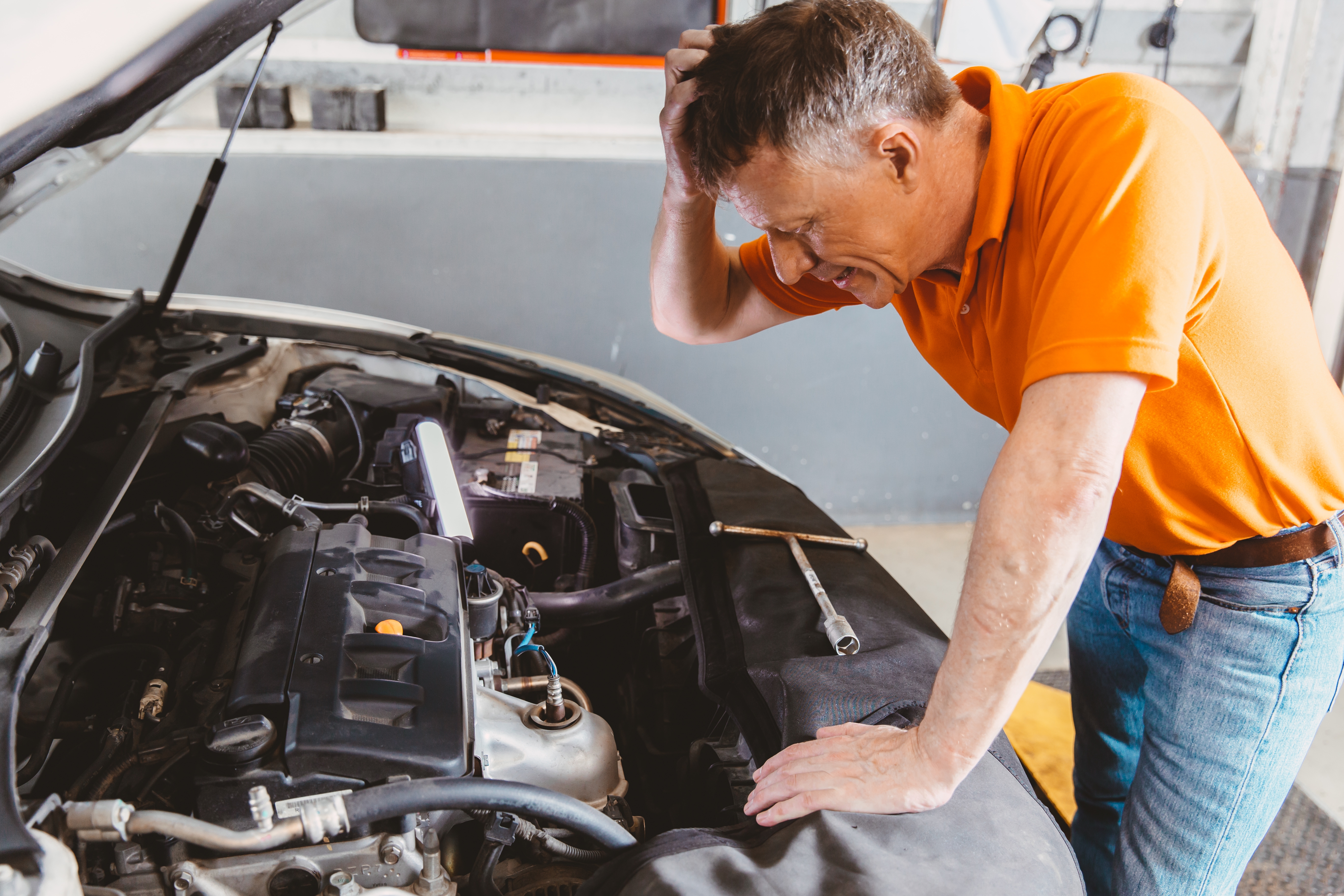 Cómo manejar si tu auto hace ruidos extraños - Siempre Auto