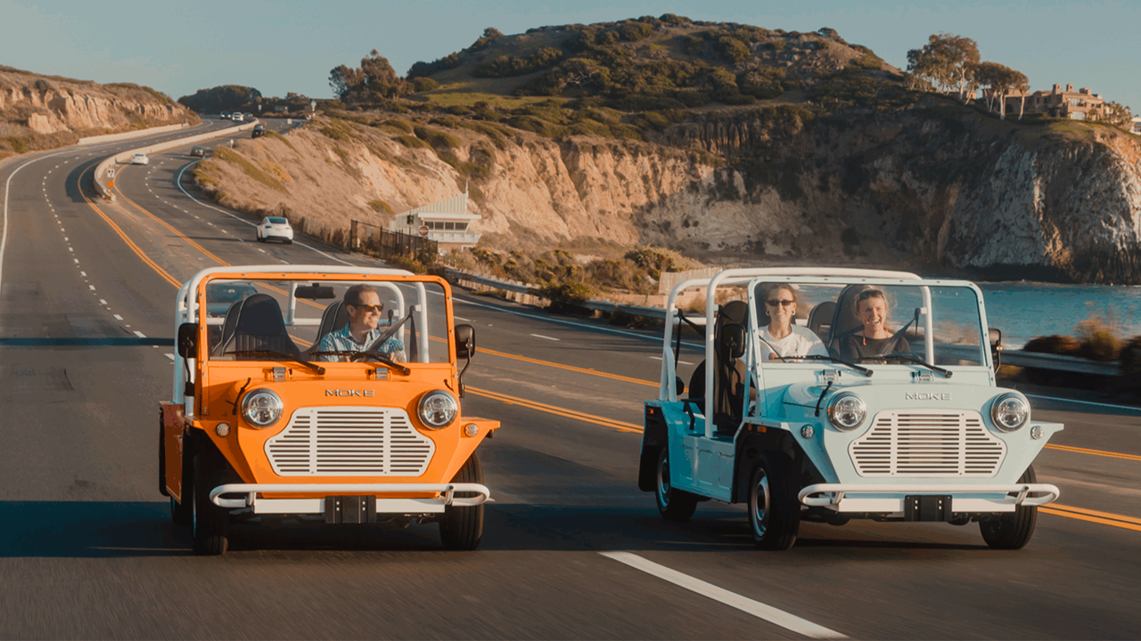 El Mini Moke revive totalmente electricificado para California ...