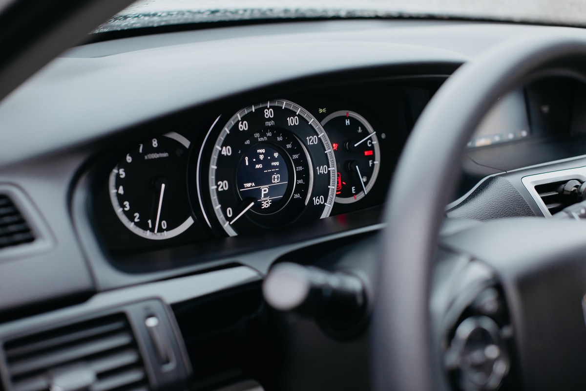 Mi carro no arranca, pero tiene luces: soluciones - Siempre Auto